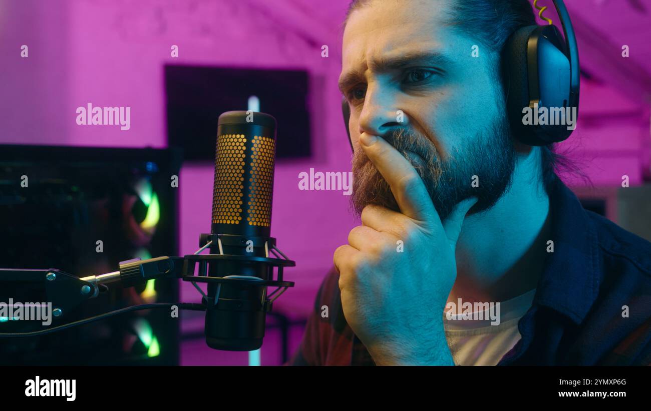 Wonder streamer hi-res stock photography and images - Alamy