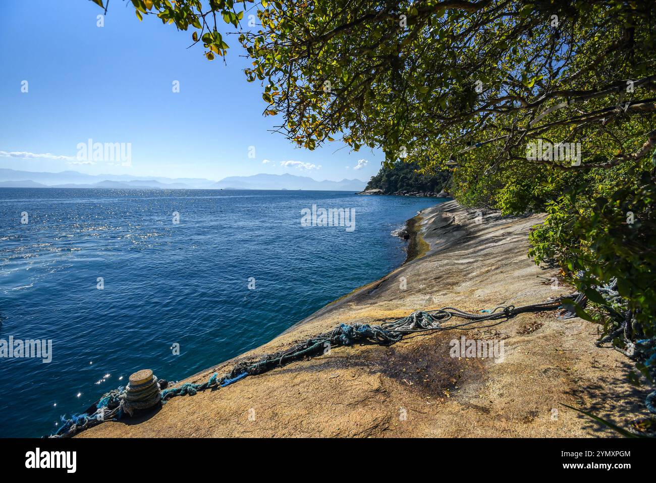 Scenic view rugged remote tropical hi-res stock photography and images ...