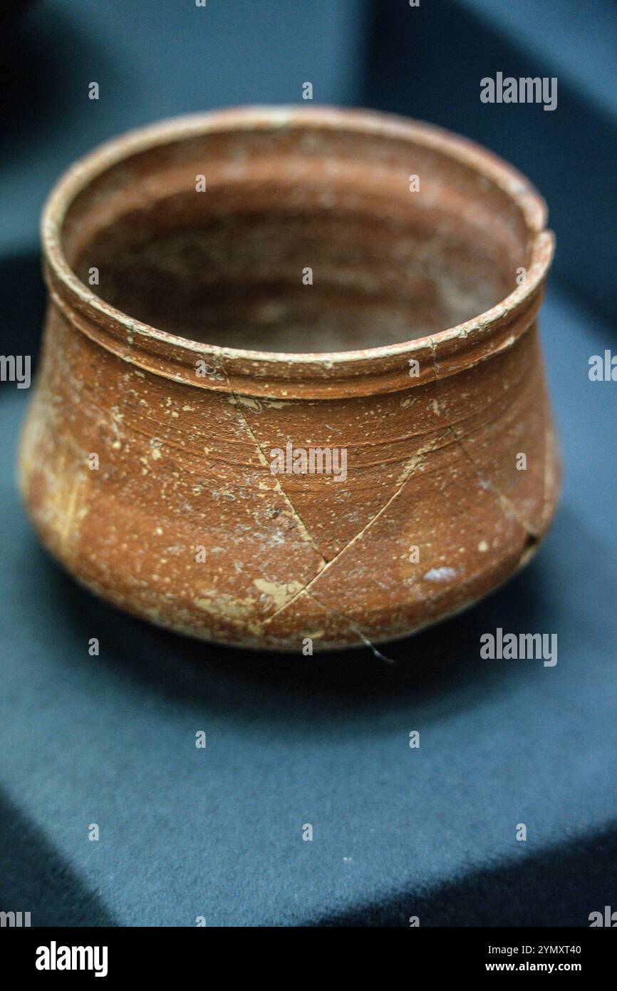 thin-walled glass, Roman Hispania, Valladolid Museum, Community of ...