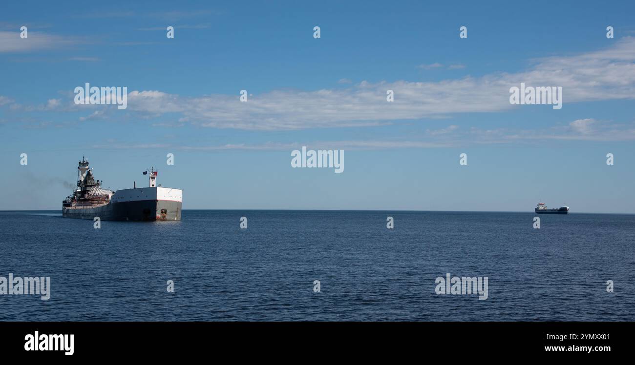Great Lakes freighter, Maumee, pulling into the Duluth, Minnesoata ...