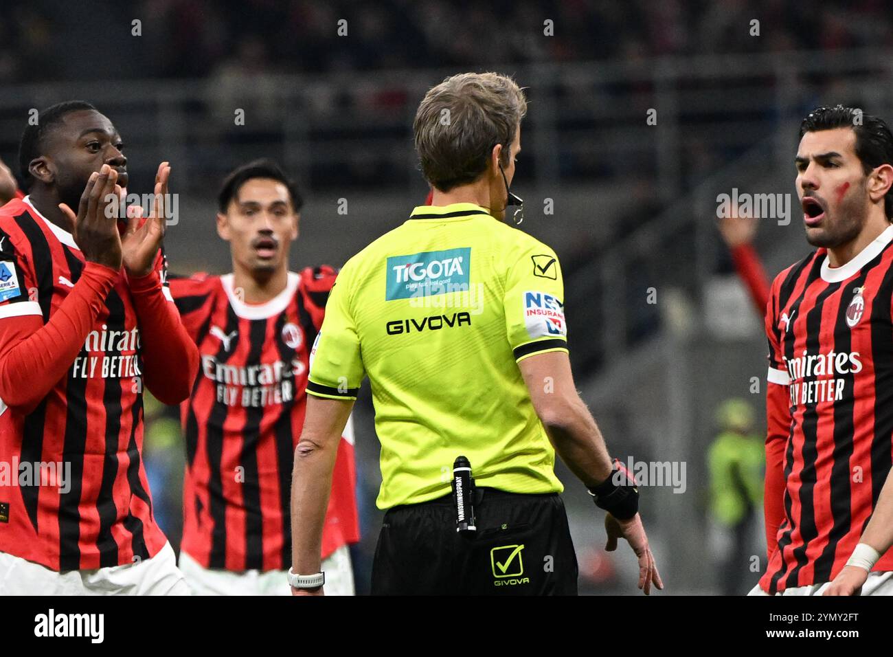Protests of AC Milan during the Italian Serie A football match between ...