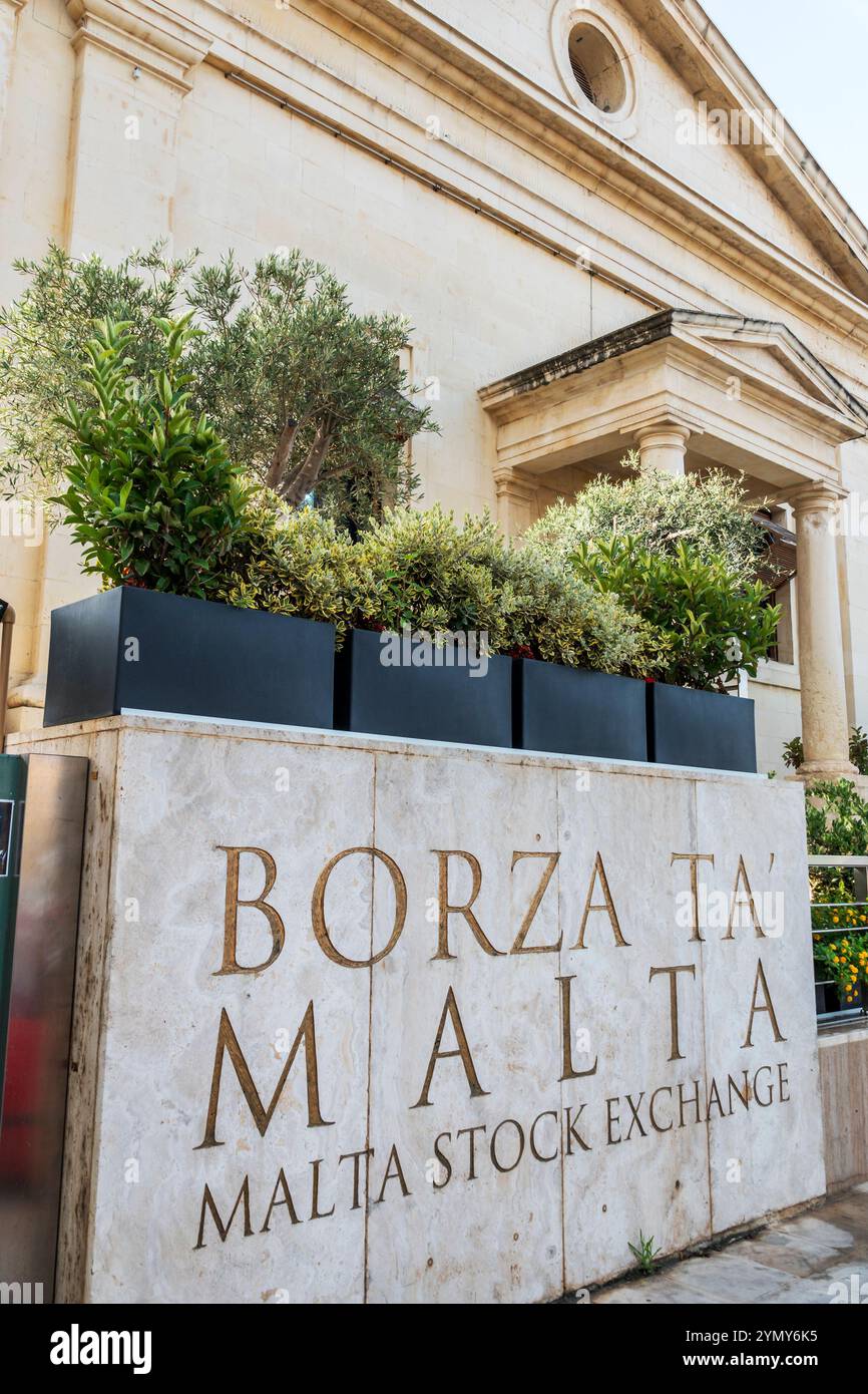 Bora a ta malta sign hi-res stock photography and images - Alamy