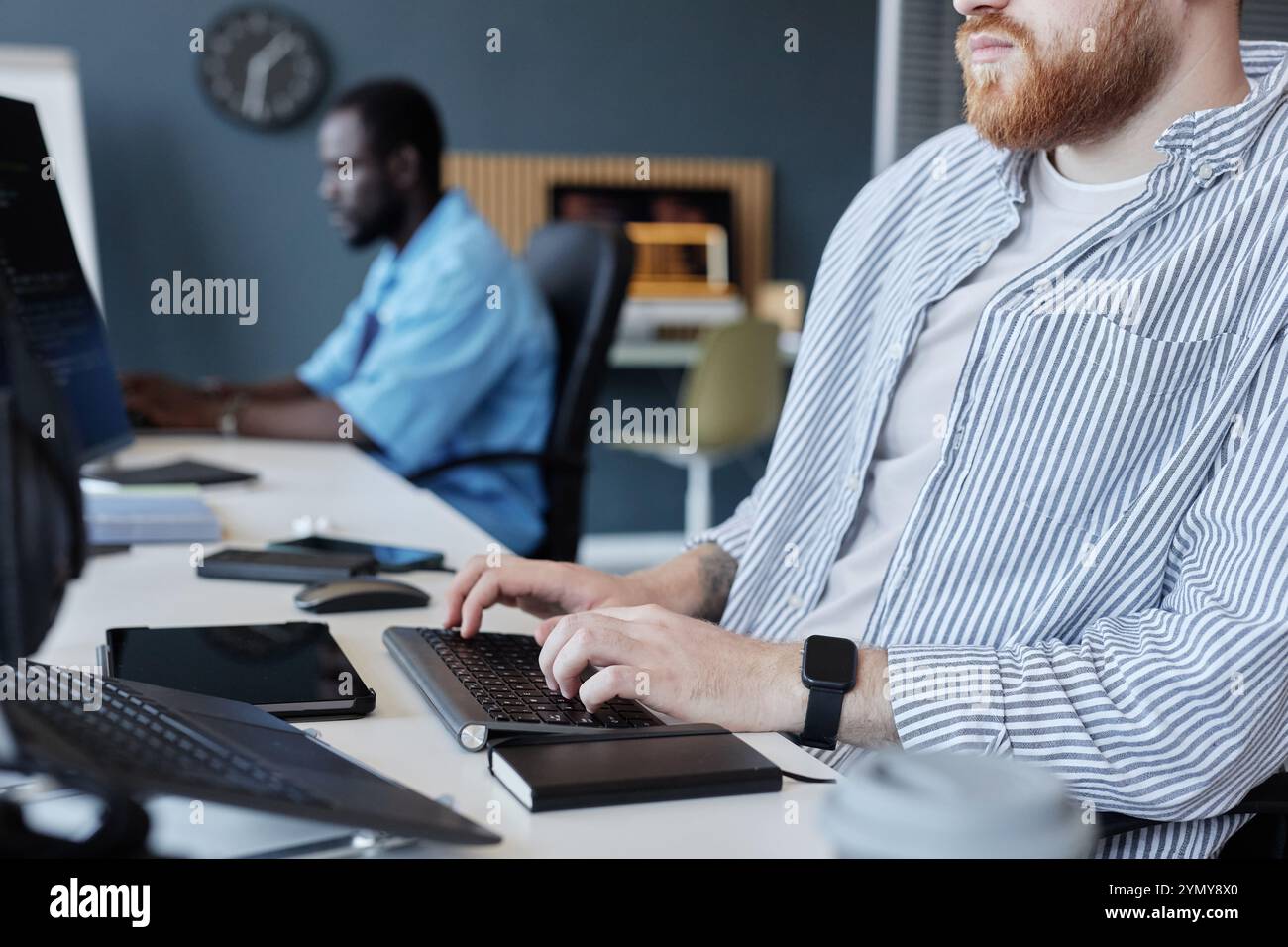 Individual wearing striped shirt hi-res stock photography and images ...