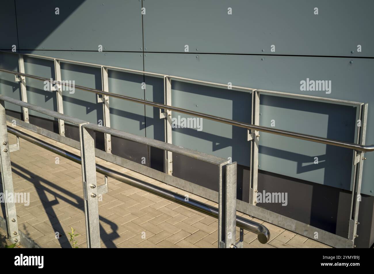 Wheelchair ramp house hi-res stock photography and images - Alamy