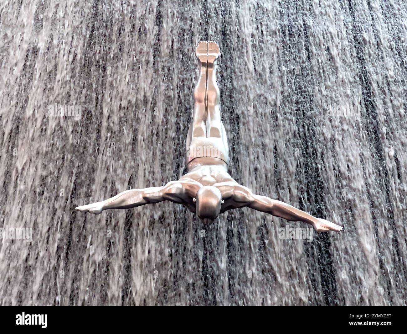 Waterfall human diver sculpture hi-res stock photography and images - Alamy