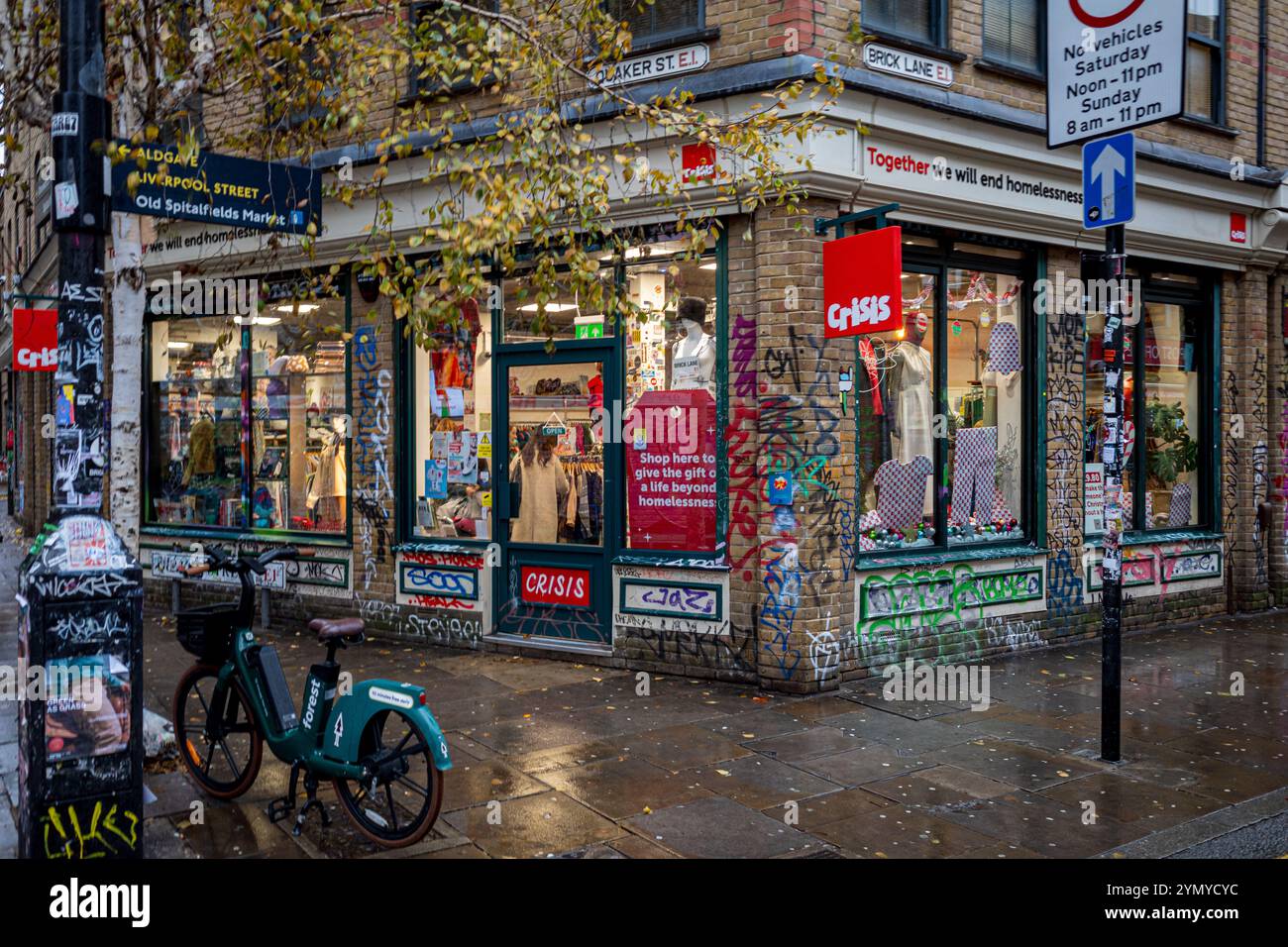 Crisis charity shop london hi-res stock photography and images - Alamy