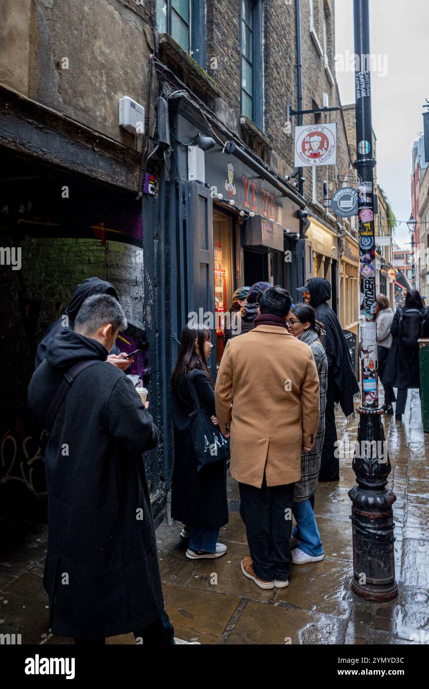 Ye Ye Noodle & Dumpling London. Queue outside the popular YeYe's Noodle ...