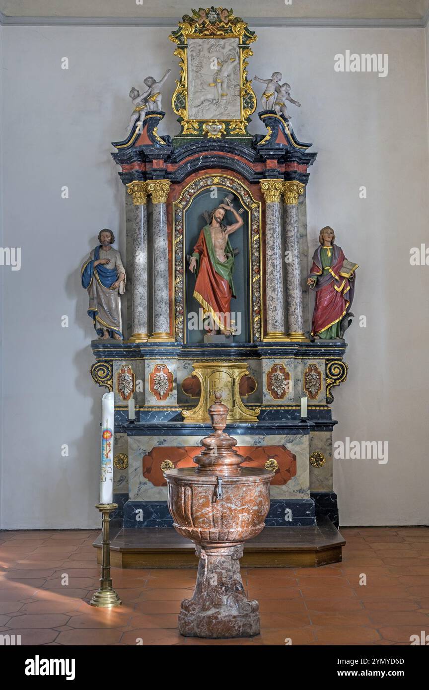 Roman font hi-res stock photography and images - Alamy