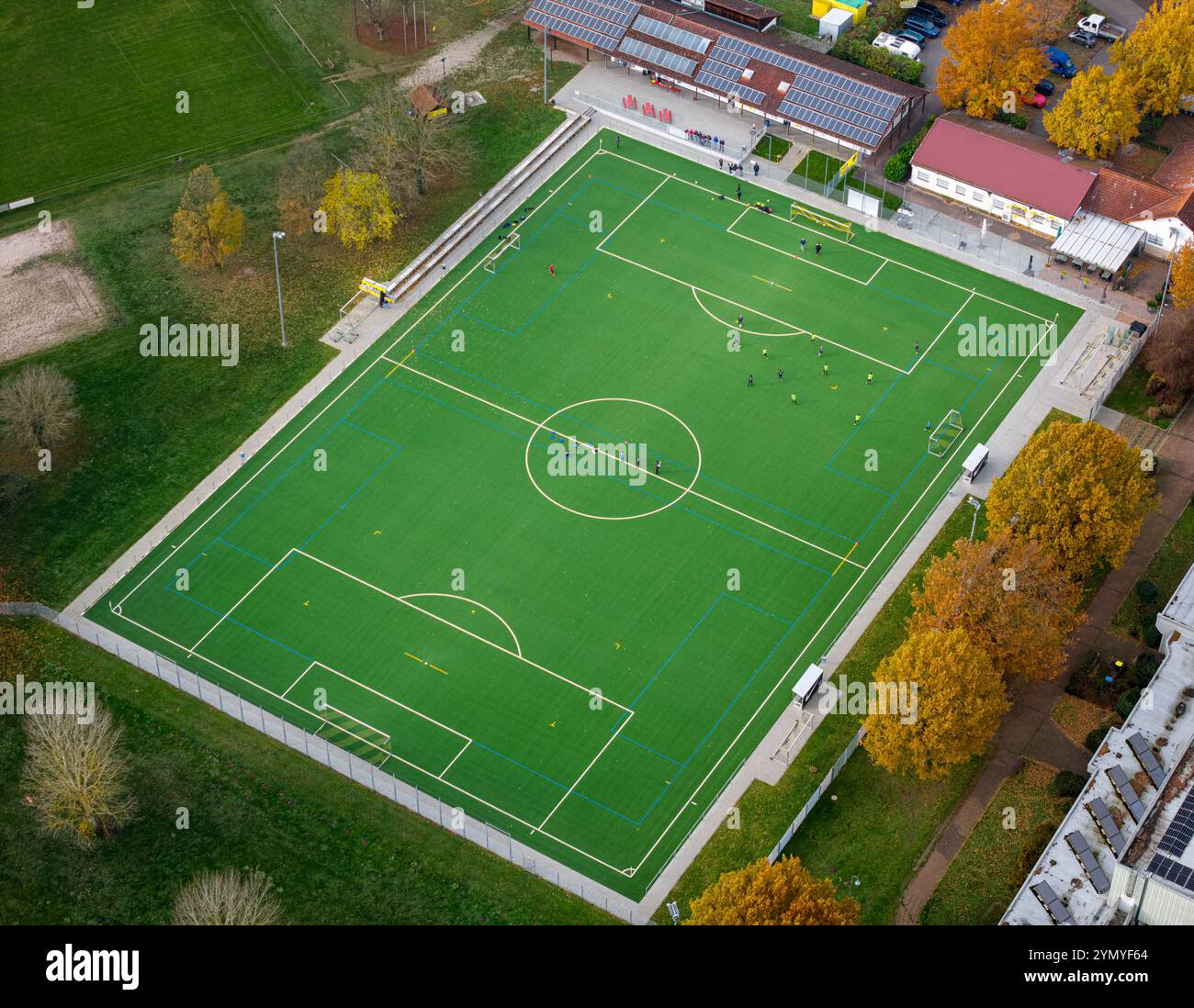 Soccer players during practice hi-res stock photography and images - Alamy