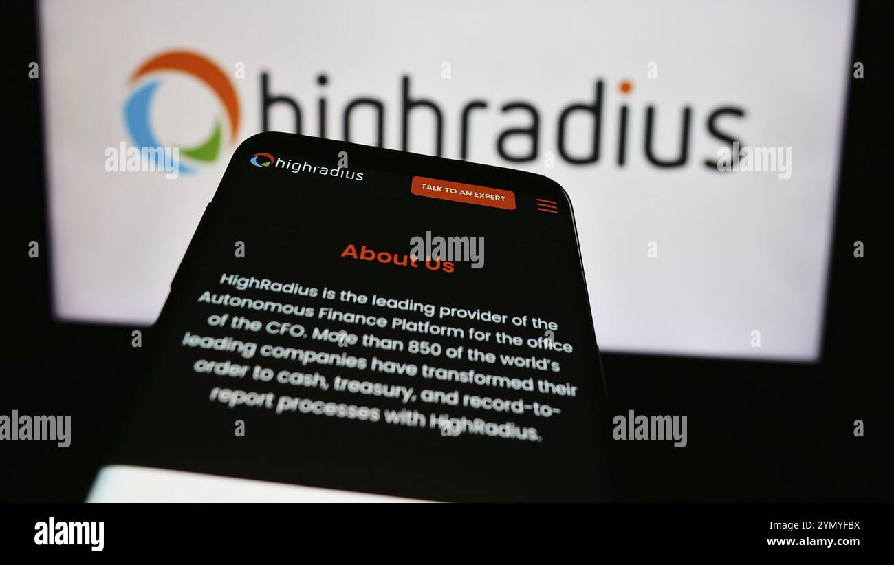 Technology company logos hi-res stock photography and images - Alamy