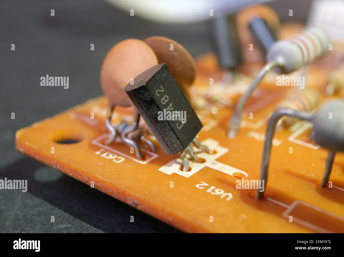 Plastic encapsulate transistor hi-res stock photography and images - Alamy