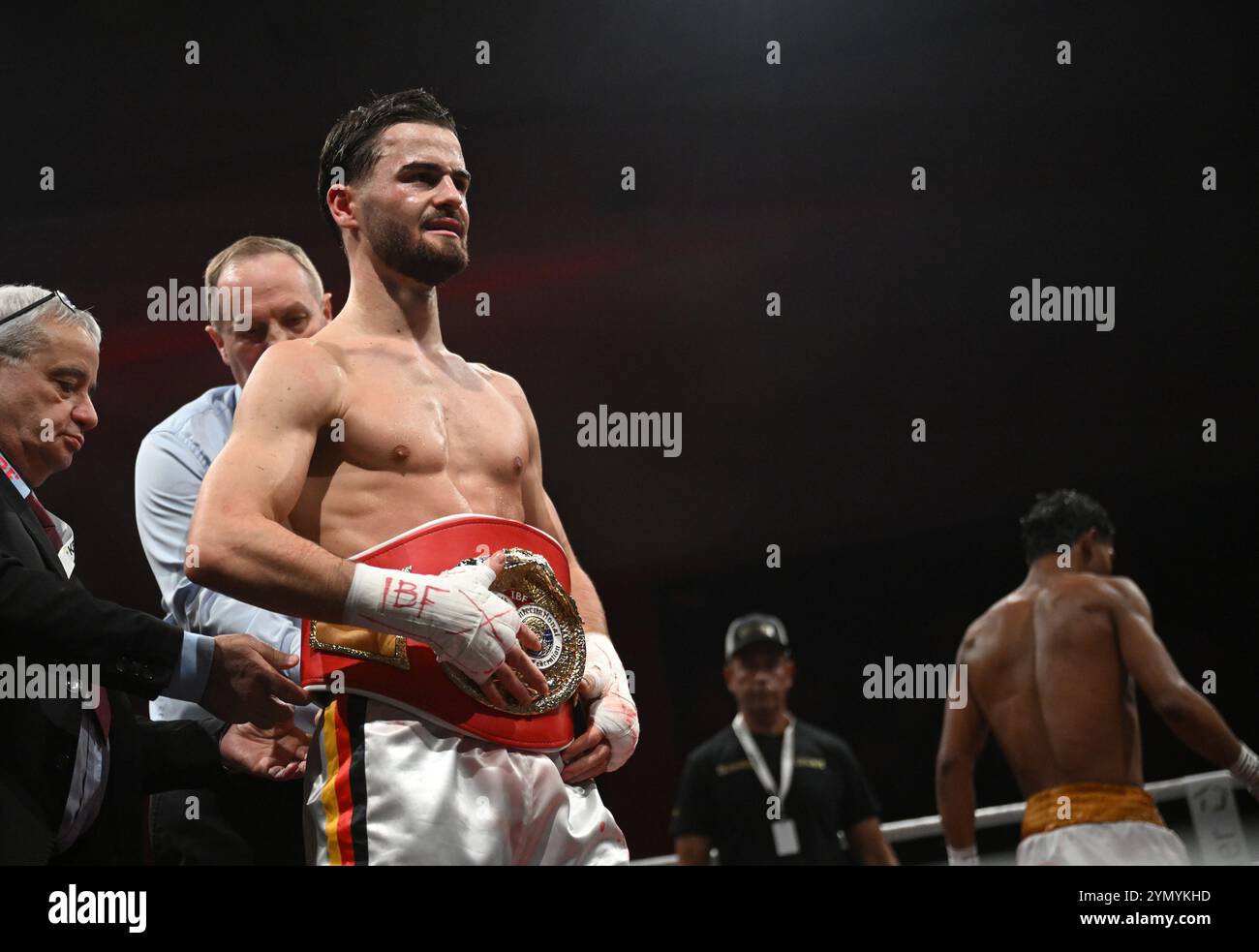 Wbc world lightweight championship hi-res stock photography and images ...