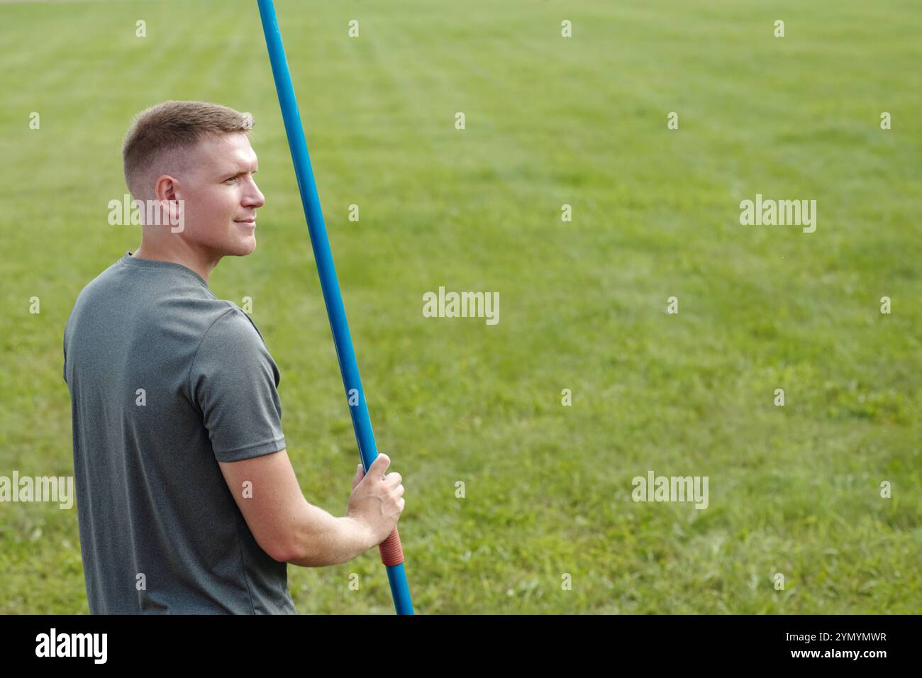 Male pole vault hi-res stock photography and images - Alamy