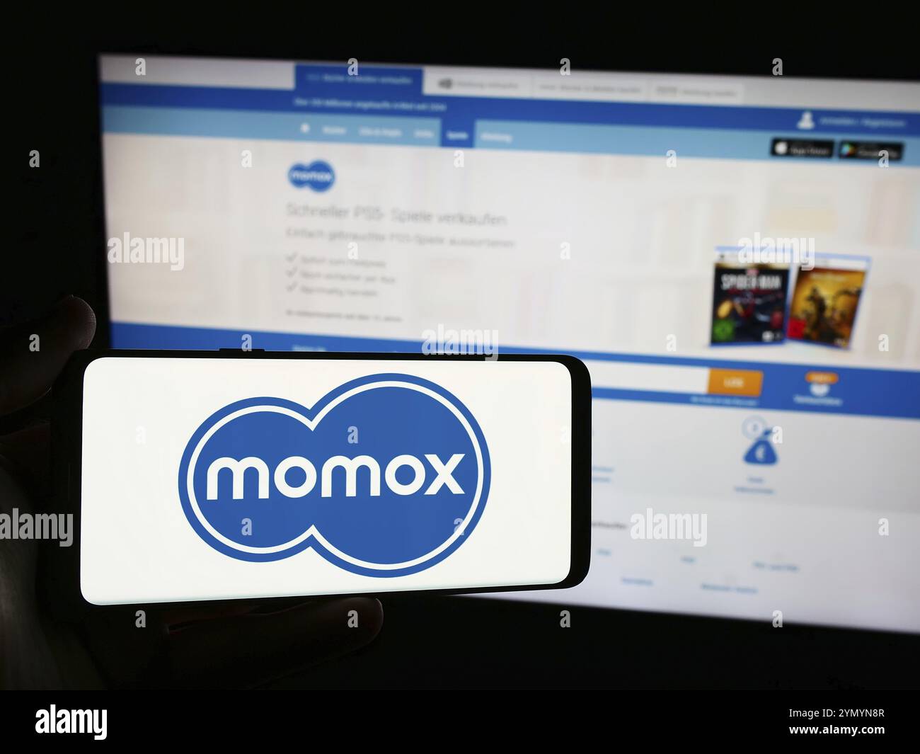 Momox logo hi-res stock photography and images - Alamy