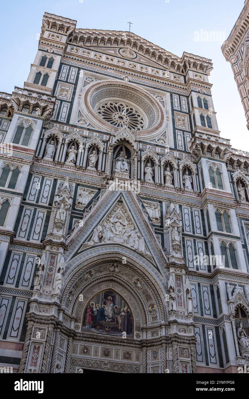 Neo-gothic facade of the renaissance cathedral Santa Maria del Fiore in ...