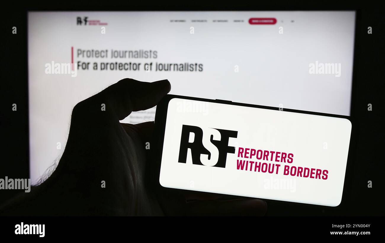 Reporters without border hi-res stock photography and images - Alamy