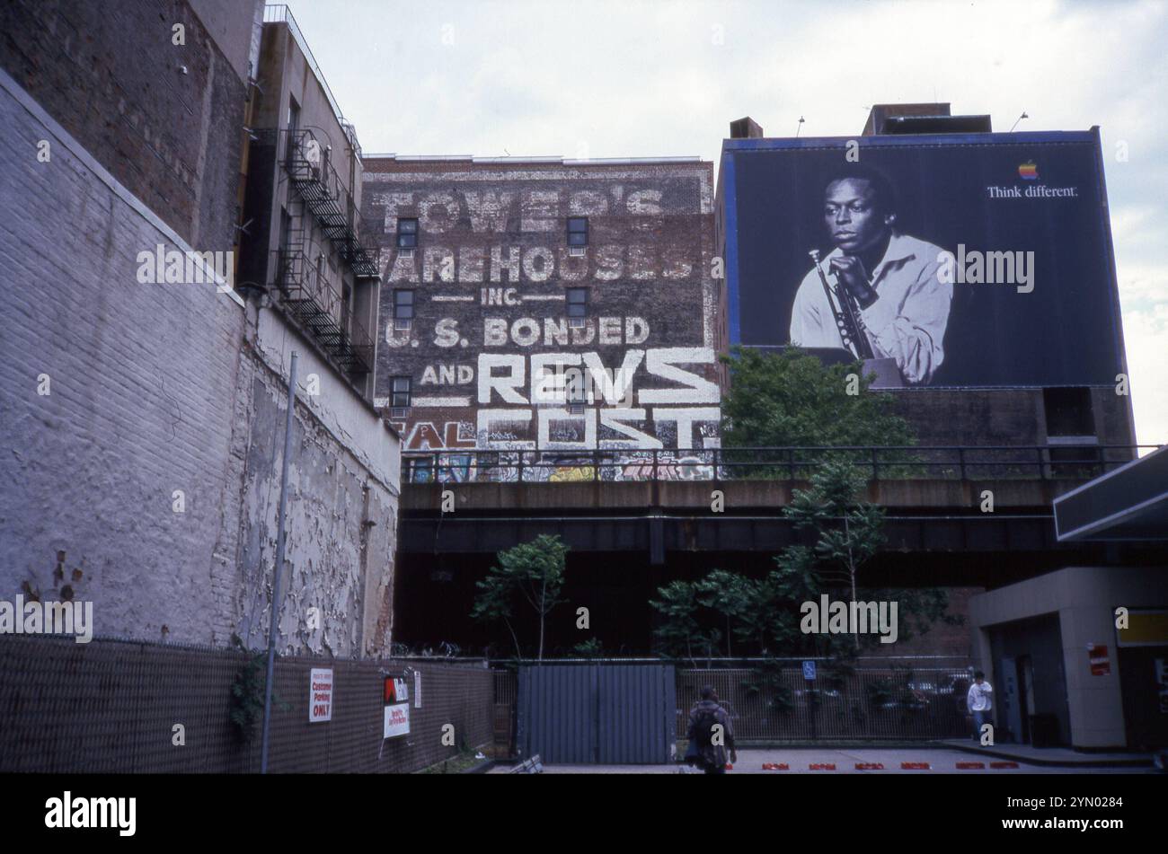 RECORD DATE NOT STATED Miles Davis, New York City, Mai 1998 *** Miles ...
