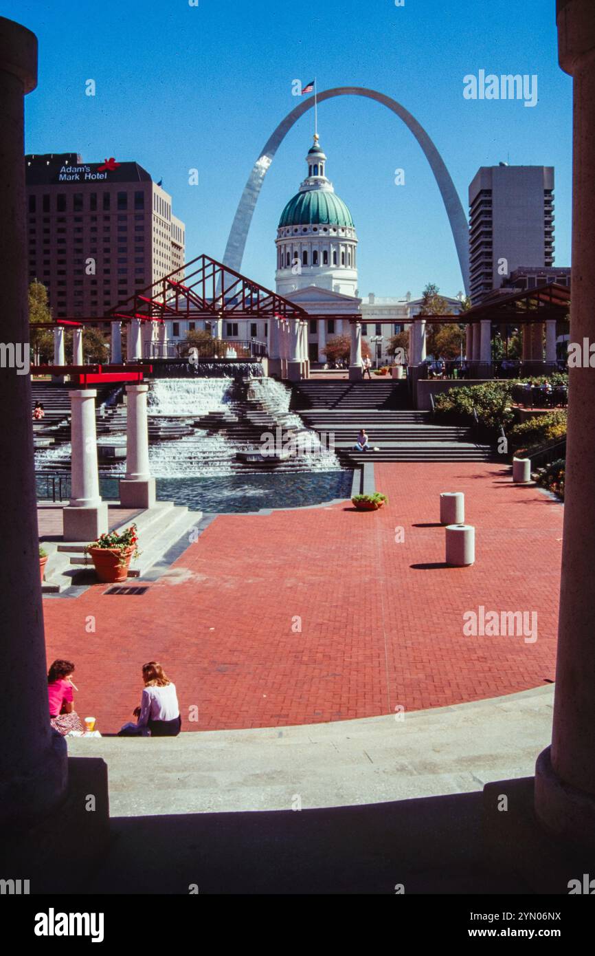 The Gateway Arch in St. Louis, Missouri, was built as a monument to ...