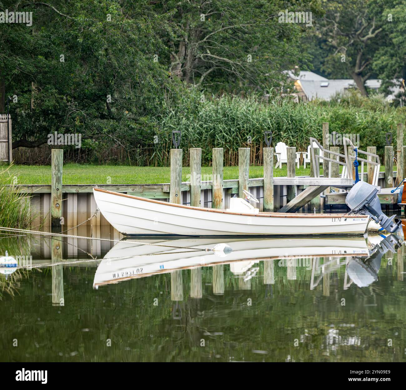 Skiff boat hi-res stock photography and images - Alamy
