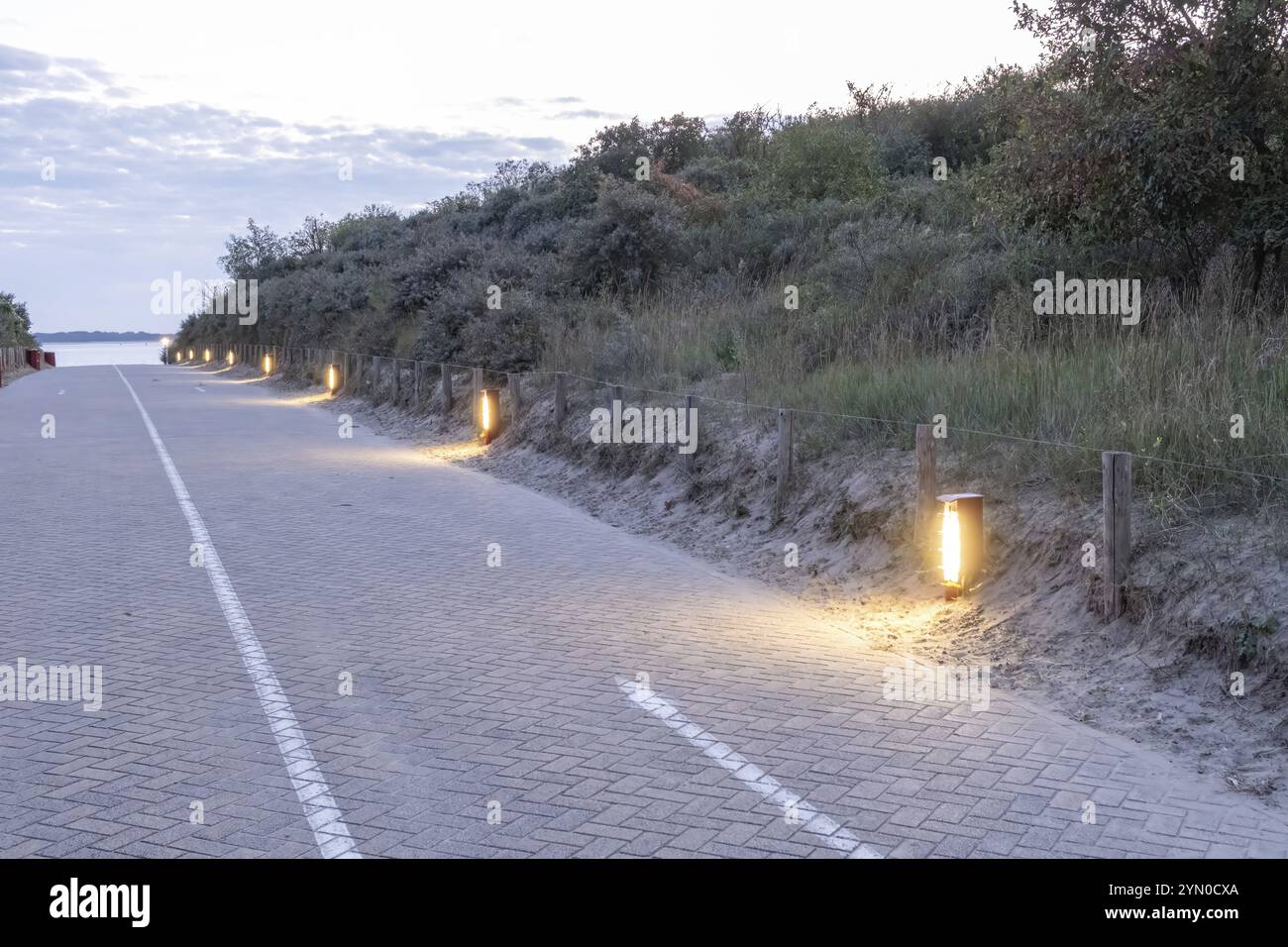 Lighted path hi-res stock photography and images - Alamy