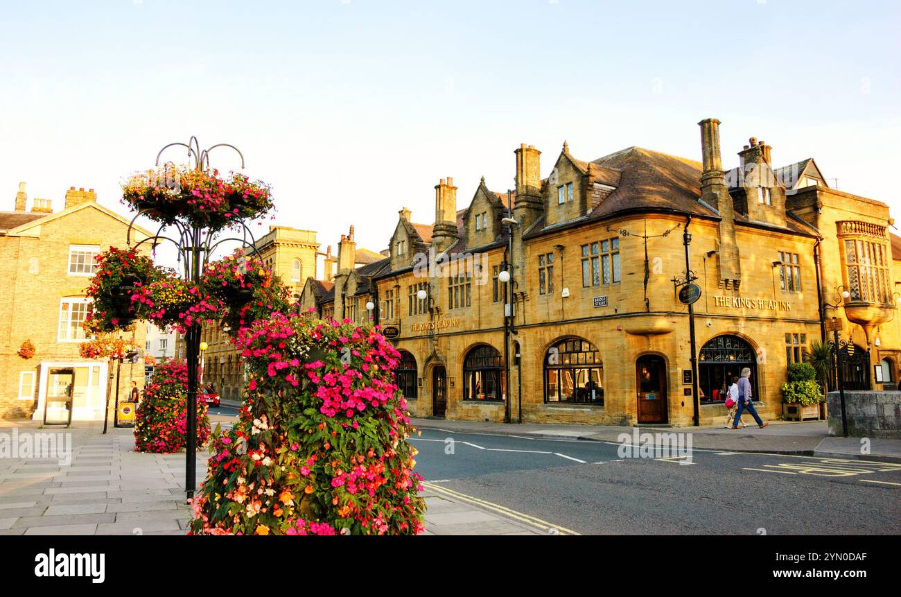 SALISBURY, UK - AUGUST 25, 2017: Old city of Salisbury. Urban scene ...