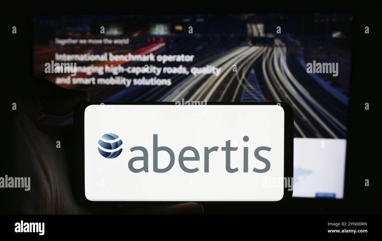 Abertis logo hi-res stock photography and images - Alamy