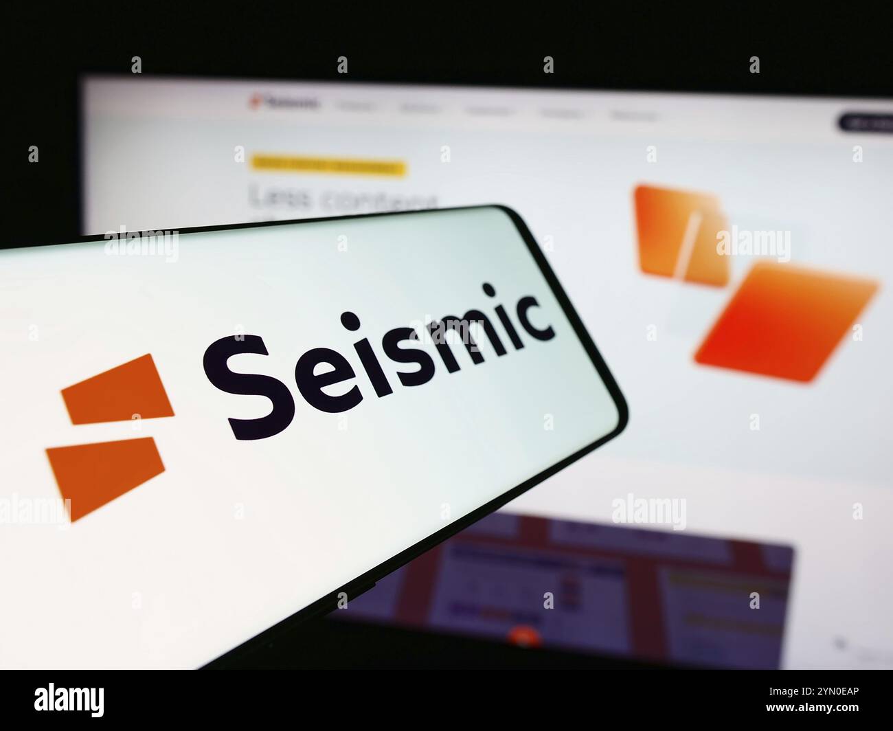 Seismic logo hi-res stock photography and images - Alamy