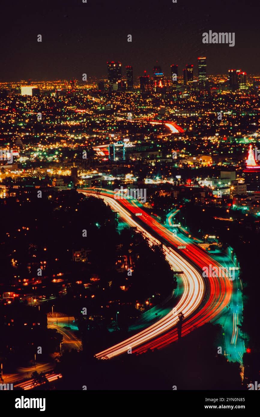 Car lights on the 101 Freeway can be seen from the scenic overlook on ...