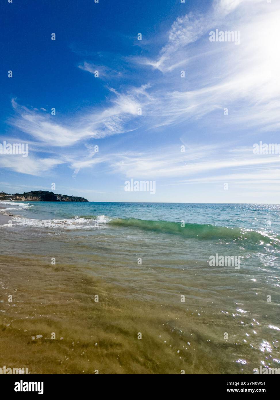 Ocean waves washing sandy shore hi-res stock photography and images - Alamy