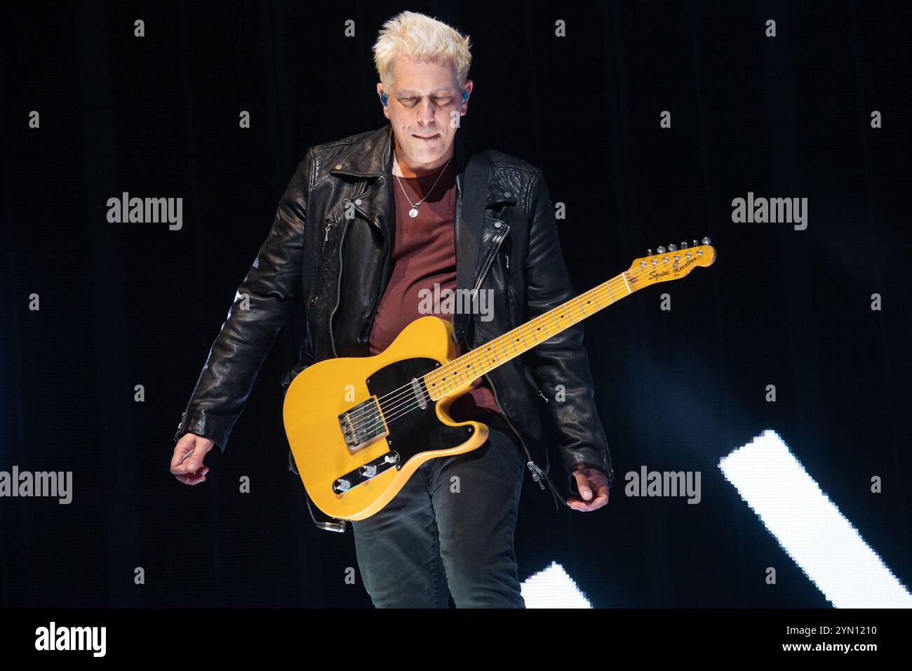 Lead guitarist ben weaver hi-res stock photography and images - Alamy