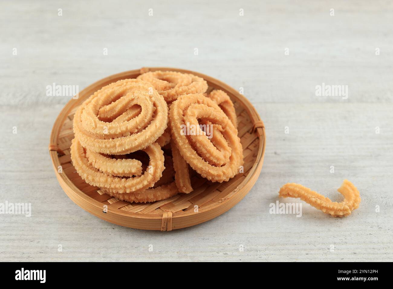 Akar kelapa hi-res stock photography and images - Alamy