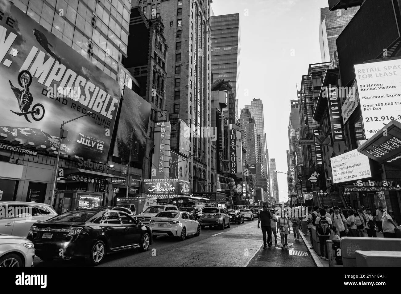 Times square rush hour Black and White Stock Photos & Images - Alamy