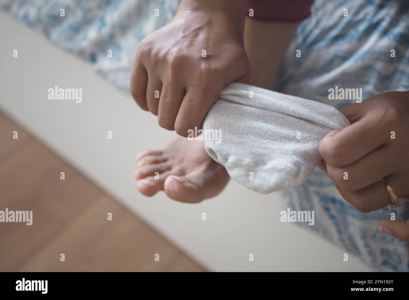 Person clothing hi-res stock photography and images - Alamy