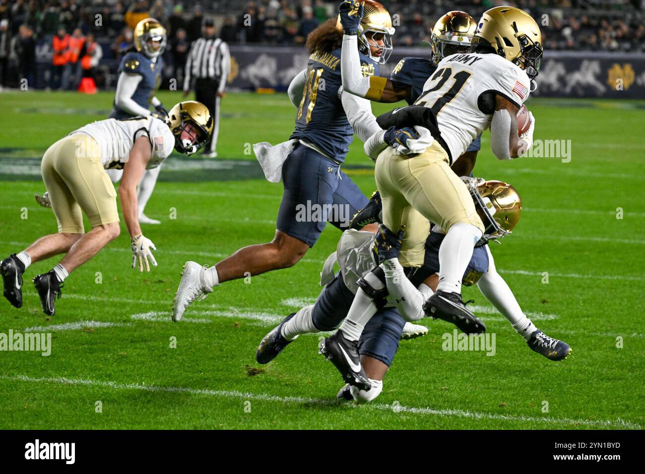 Bronx, New York, USA. 23rd Nov, 2024. TYRELL ROBINSON OF THE ARMY BLACK ...