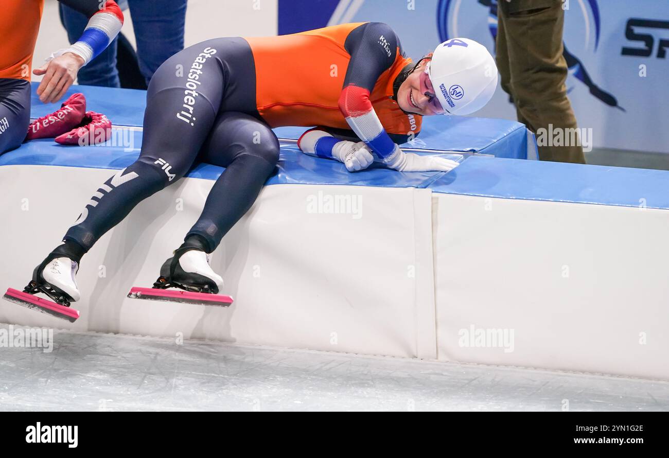 NAGANO, JAPAN - NOVEMBER 24: Angel Daleman of The Netherlands competing ...