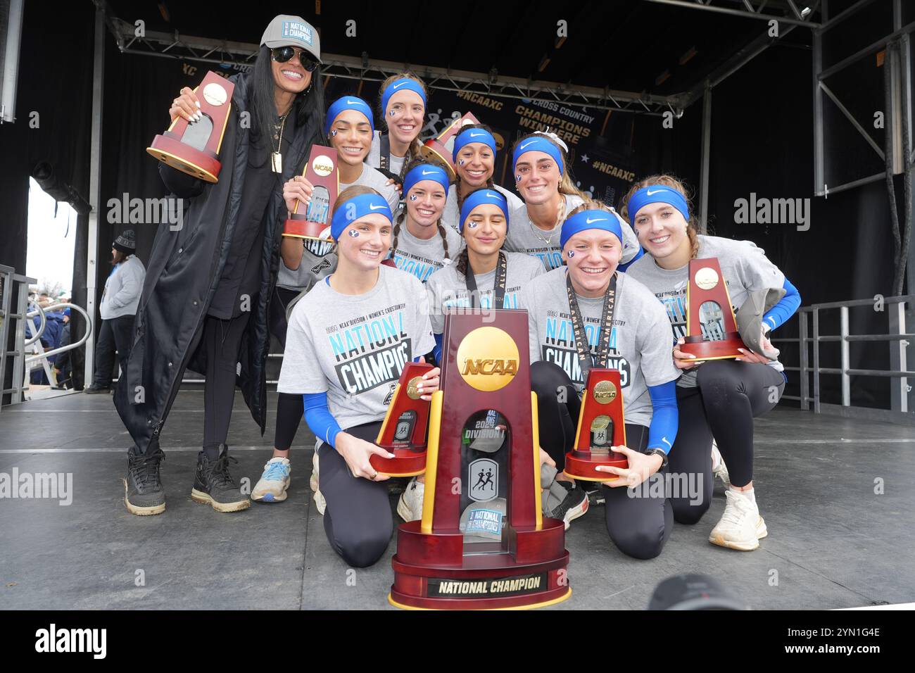 Members of the BYU Cougars women's team including Carmen Alder, Riley ...