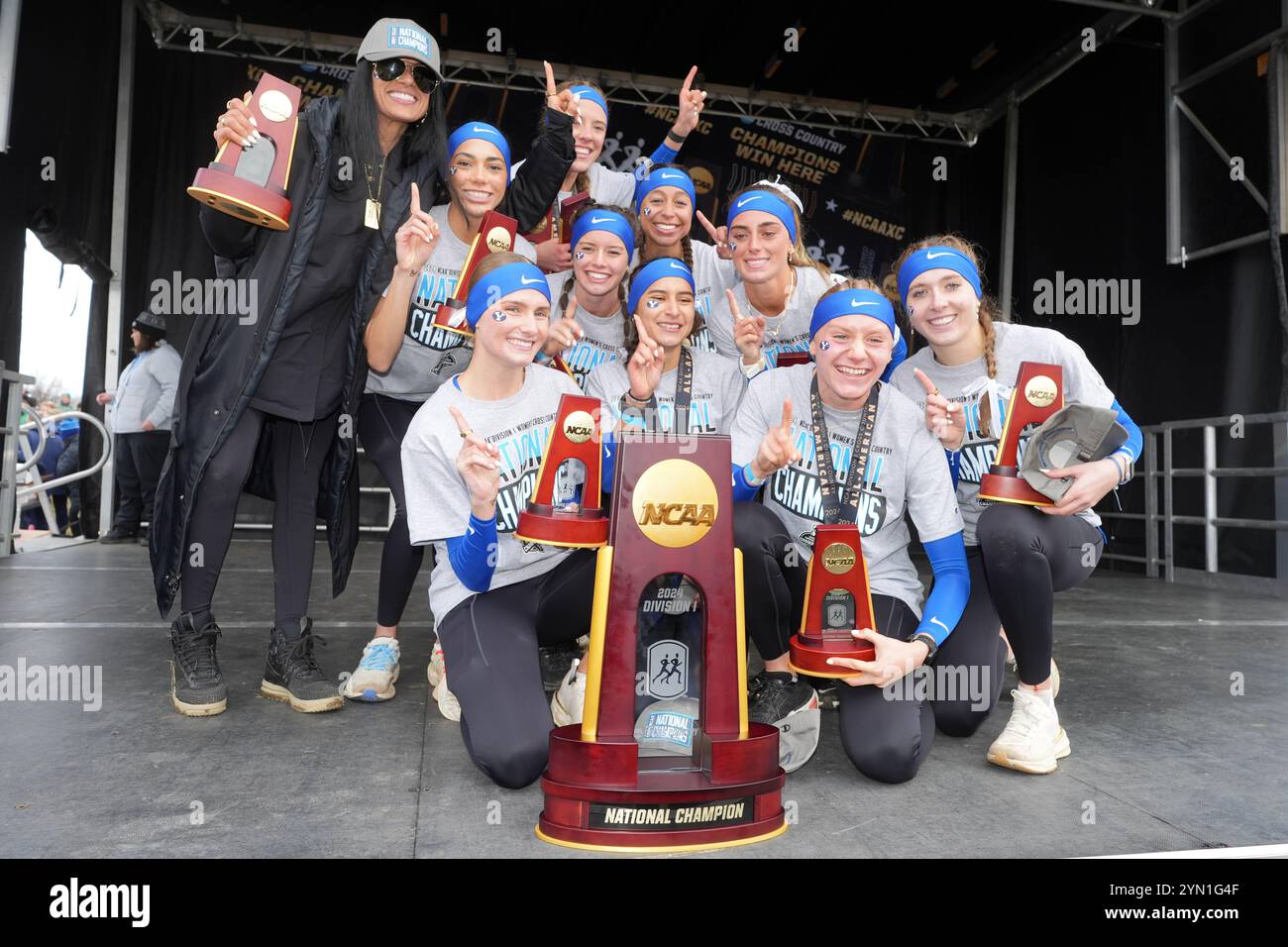 Members of the BYU Cougars women's team including Carmen Alder, Riley ...