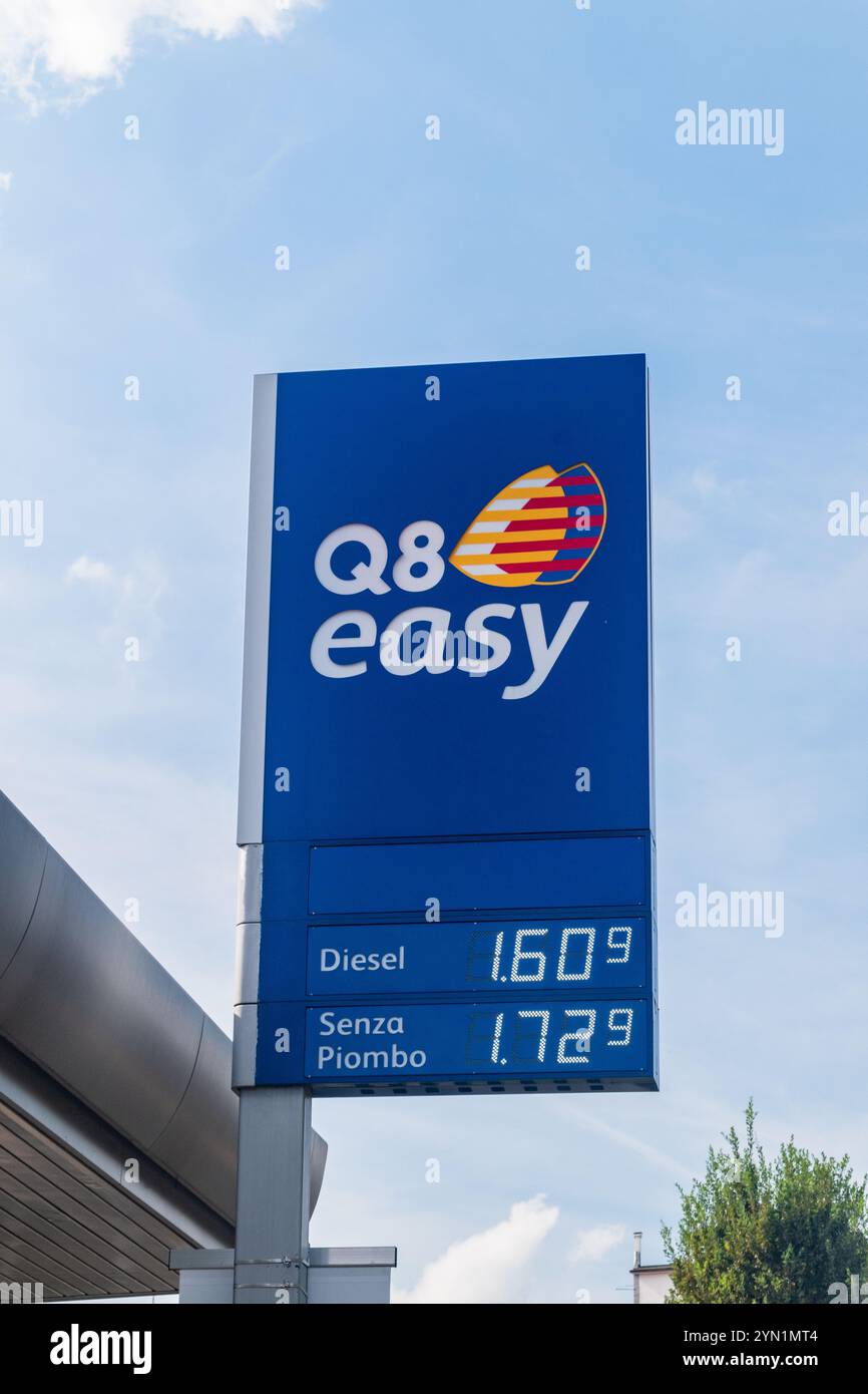 Easy company emblem hi-res stock photography and images - Alamy