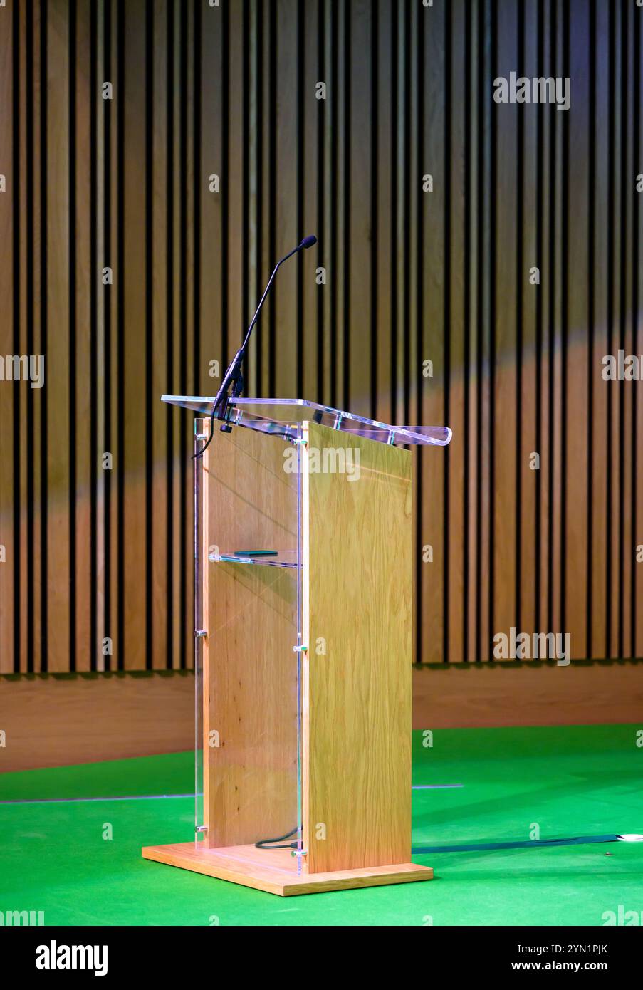 Empty wooden speaker podium hi-res stock photography and images - Alamy