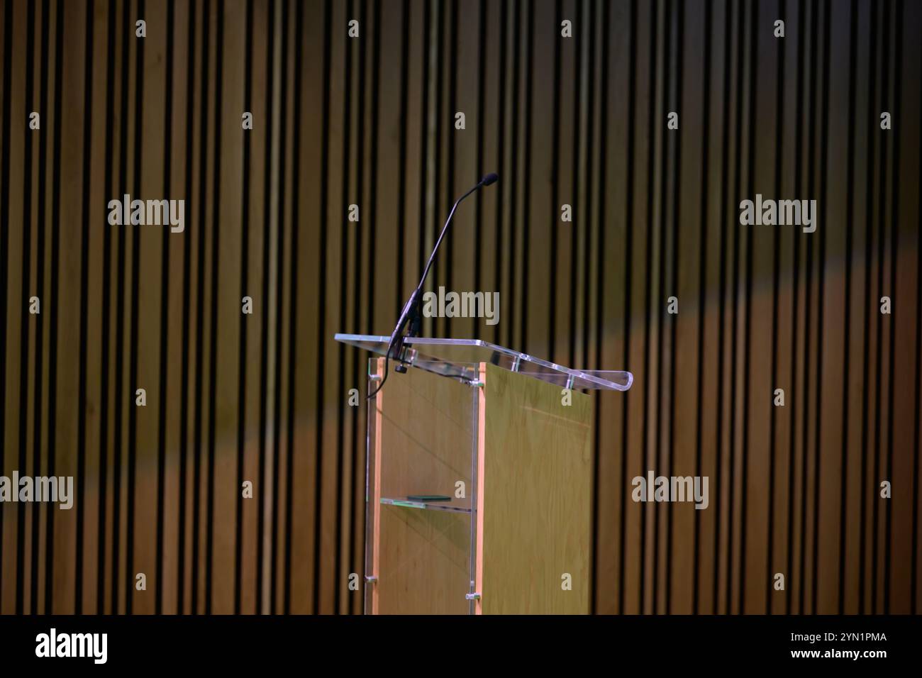 Microphone podium uk hi-res stock photography and images - Alamy
