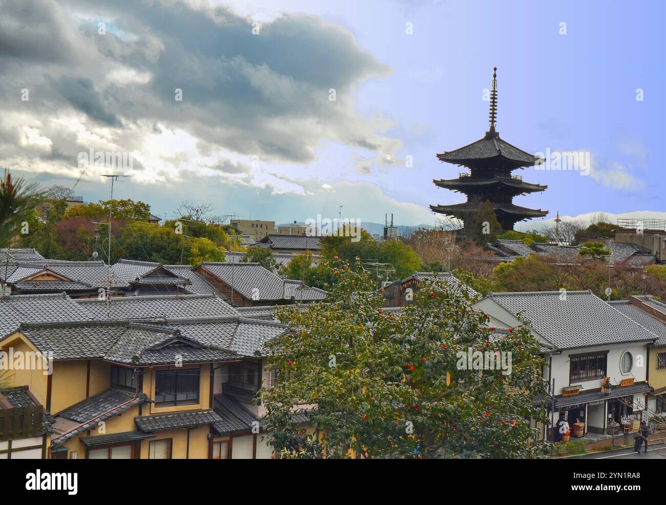 Tower yasaka gion district hi-res stock photography and images - Alamy