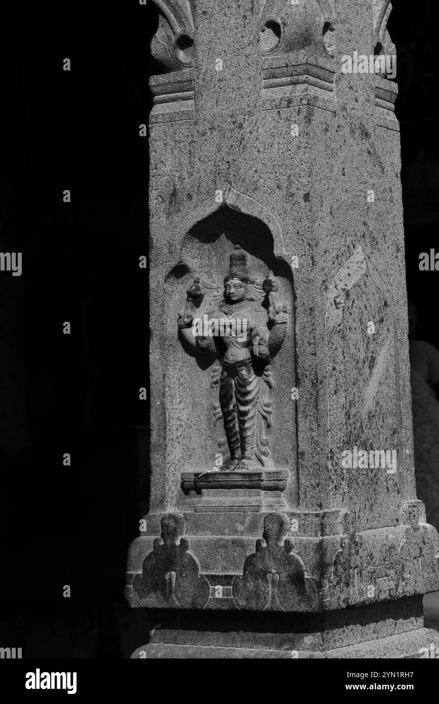 Highlighting india Black and White Stock Photos & Images - Alamy