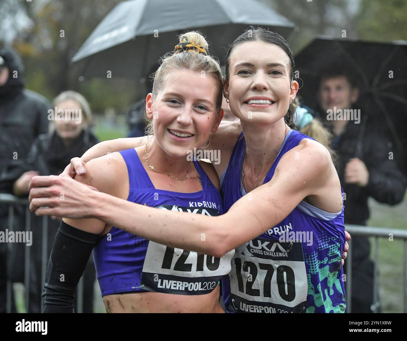 Kate Axford of Belgrave Harriers and Abbie Donnelly of Lincoln ...