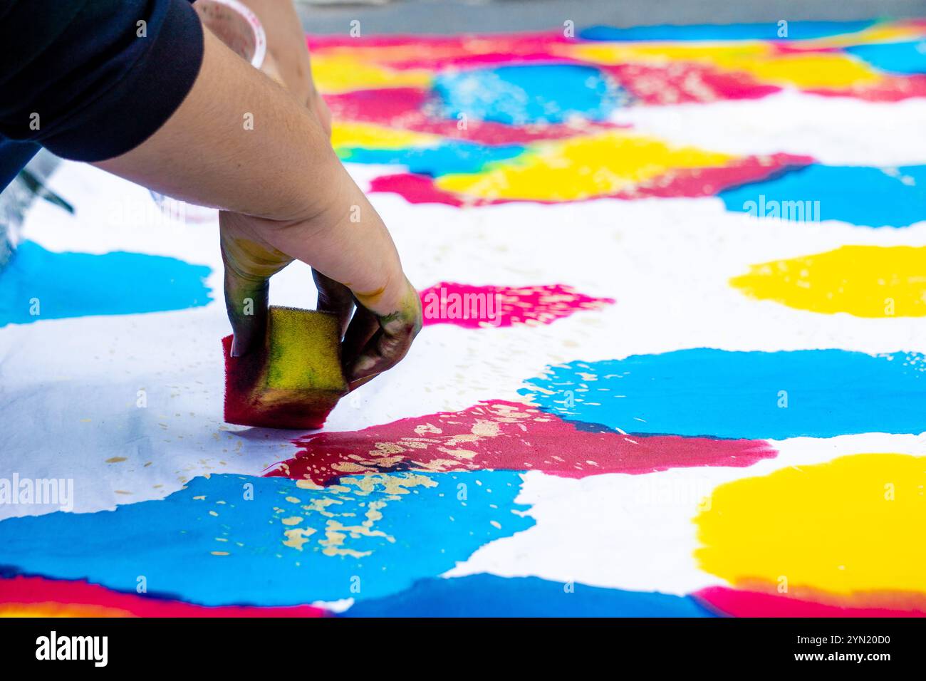 Batik splash hi-res stock photography and images - Alamy