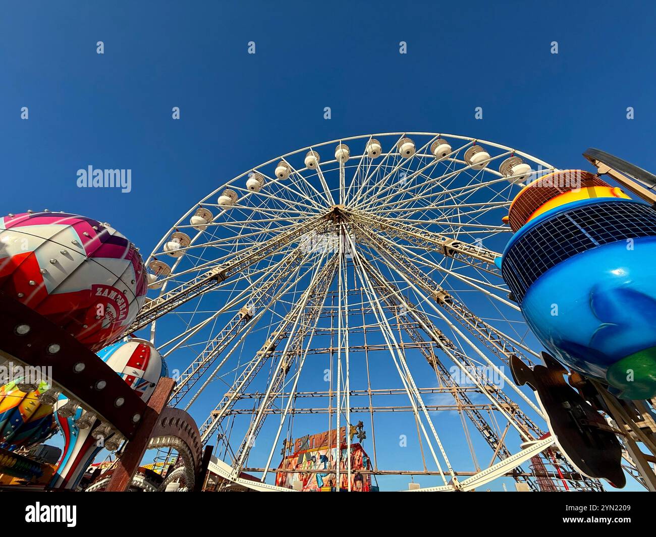 Looking up at structure of Big Wheel (Ferris Wheel) on Central Pier ...