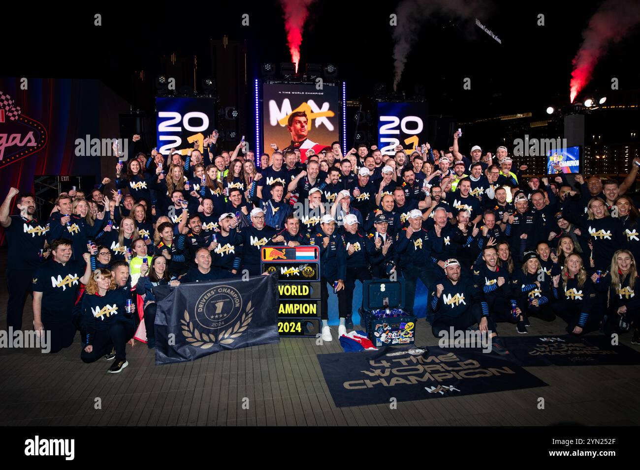 Red Bull Racing team celebrating 4th world champion title VERSTAPPEN ...