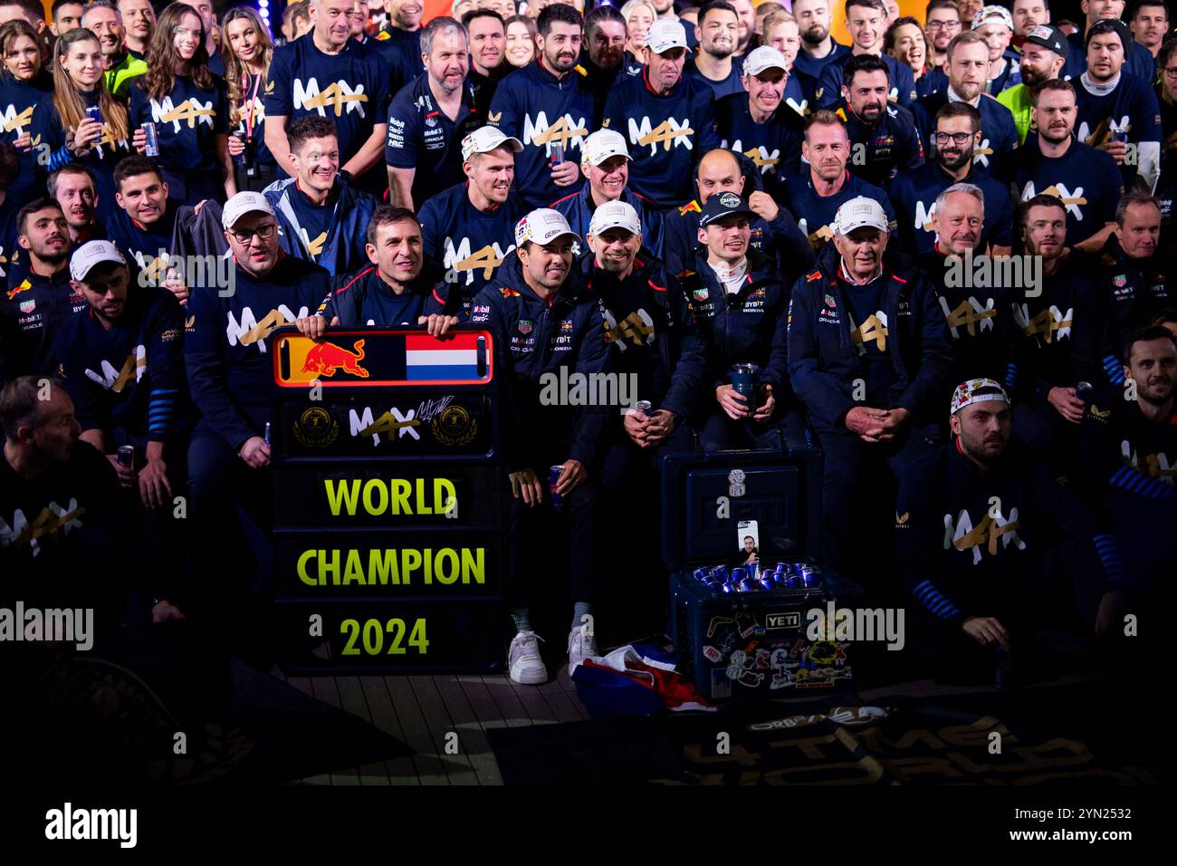 Red Bull Racing team celebrating 4th world champion title VERSTAPPEN ...