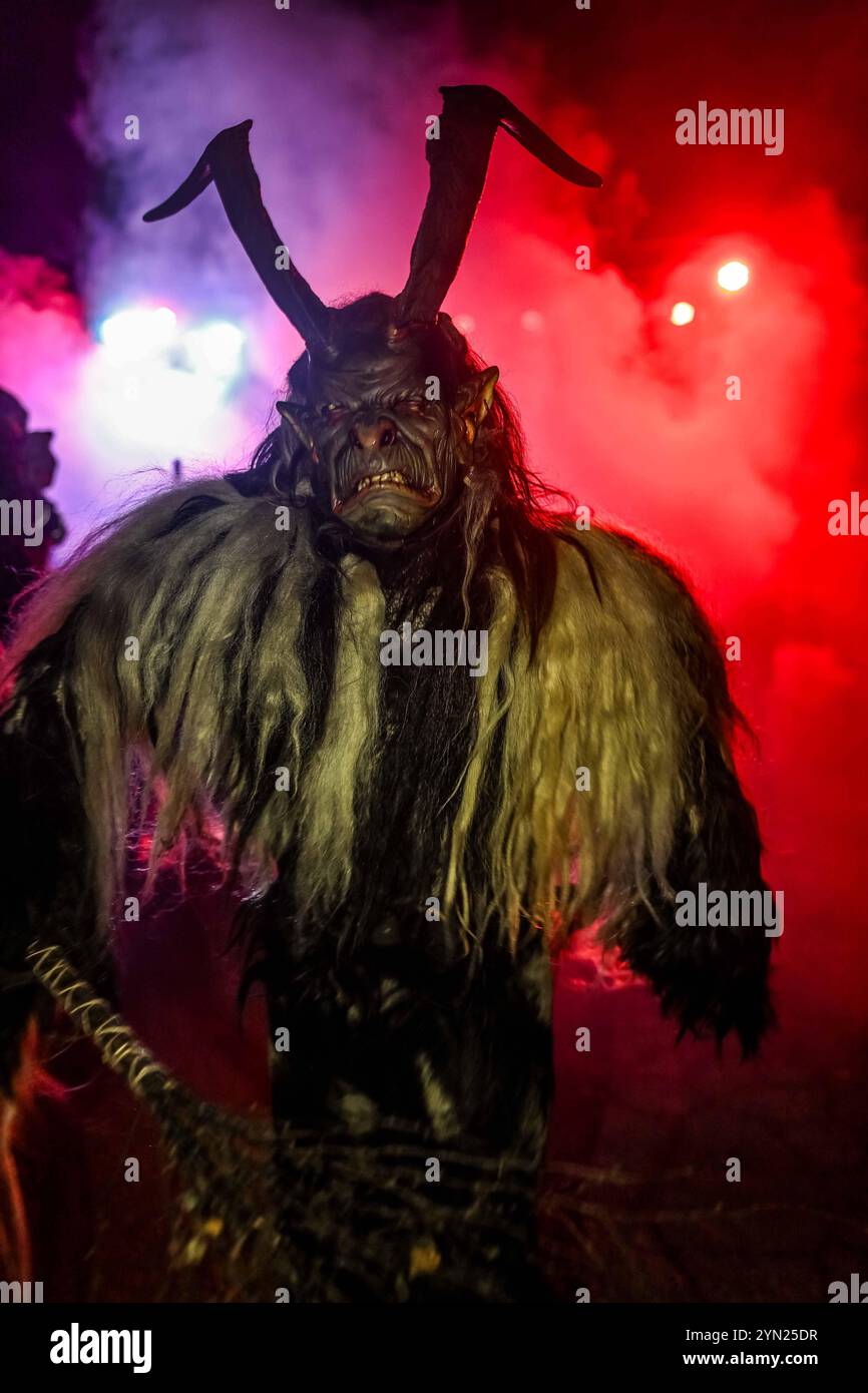 23.11.2024, Ostermiething, AUT, Unterwegs in Oberösterreich, Themenbild ...