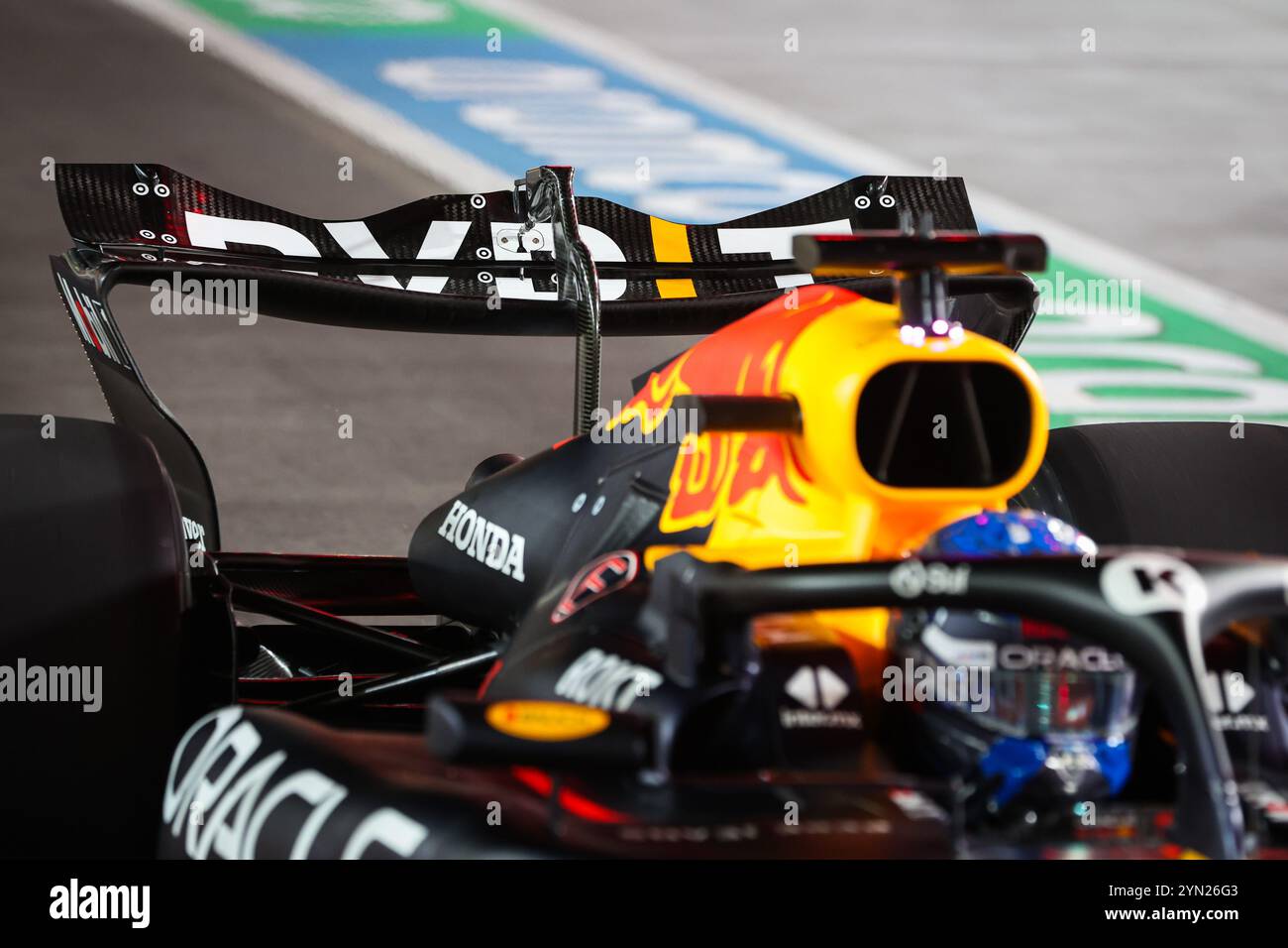 01 VERSTAPPEN Max (nld), Red Bull Racing RB20, action rear wing during ...