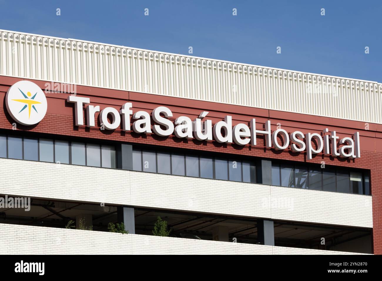 Wellness health facility sign hi-res stock photography and images - Alamy